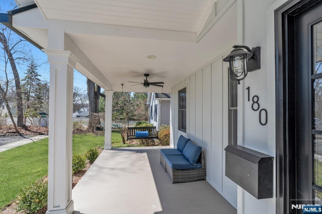 MLS Number 25007985 - 4 bed,3 bath, Residential Property for $950,000 ...