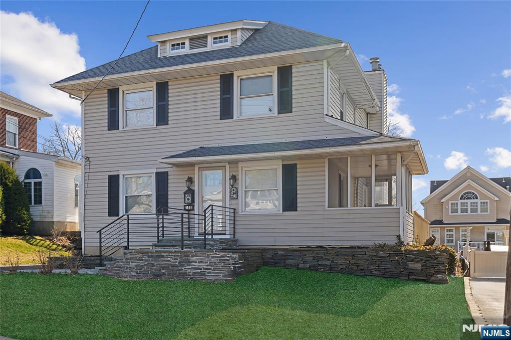 MLS Number 25008388 - 4 bed,1 bath, Residential Property for $699,000 ...