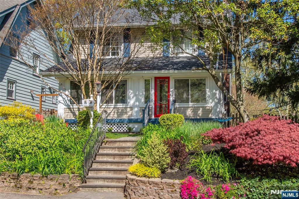 MLS Number 25008590 - 4 bed,2 bath, Residential Property for $679,000 ...