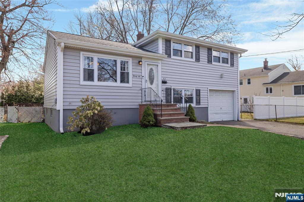 MLS Number 25009286 - 3 bed,1 bath, Residential Property for $569,000 ...