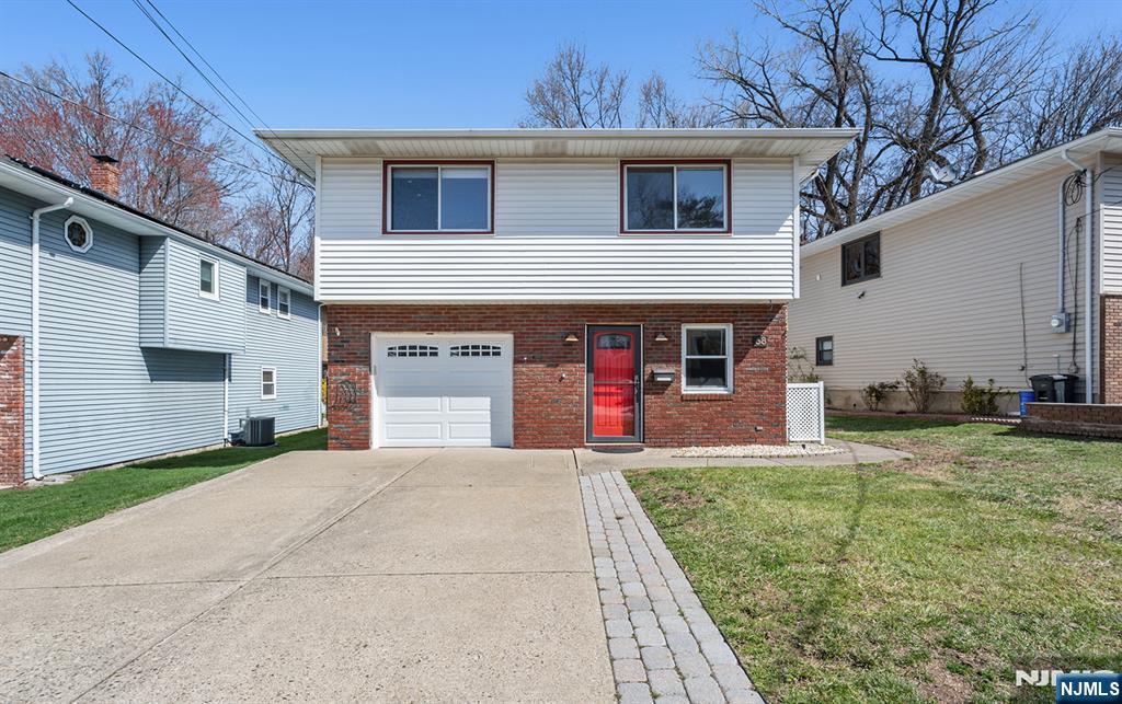 MLS Number 25010164 - 3 bed,1 bath, Residential Property for $550,000 ...