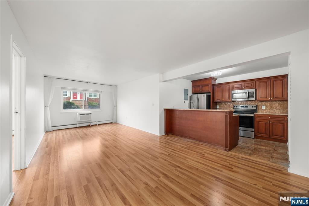 MLS Number 25010994 - 2 bed,2 bath, Condo/Coop/Townhouse Property for ...