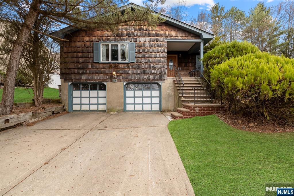 MLS Number 25011395 - 3 bed,2 bath, Residential Property for $520,000 ...