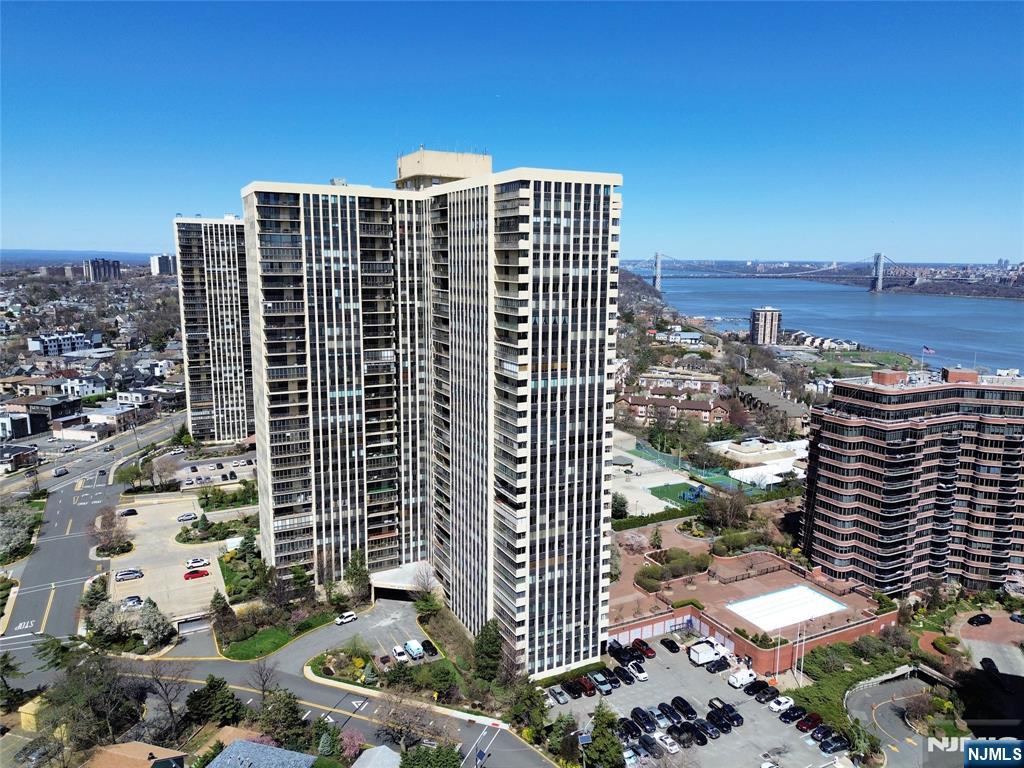 MLS Number 25011584 - 3 bed,3 bath, Condo/Coop/Townhouse Property for ...