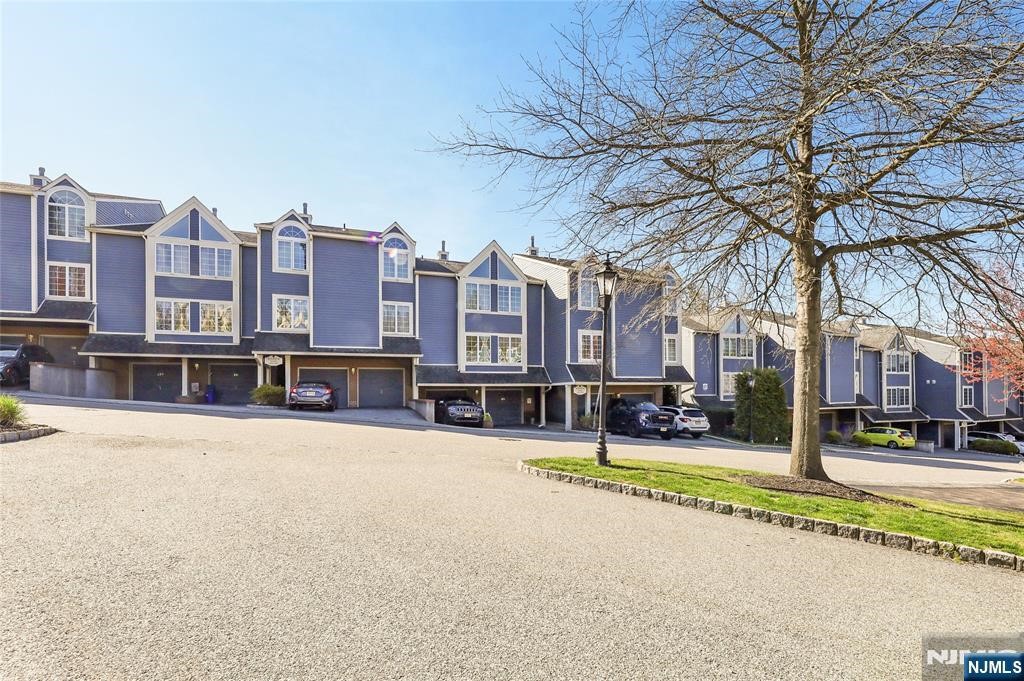 MLS Number 25012844 - 2 bed,2 bath, Condo/Coop/Townhouse Property for ...