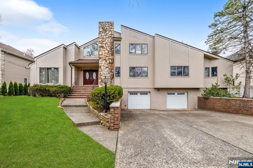 MLS Number 25013208 - 4 bed,2 bath, Residential Property for $1,325,000 ...