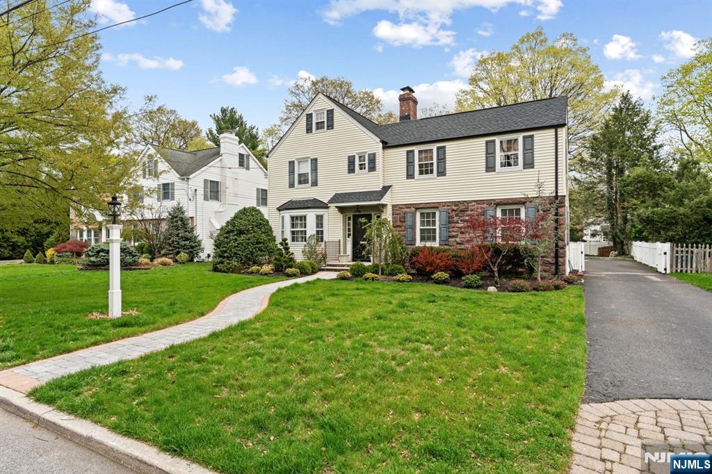 MLS Number 25013370 - 4 bed,3 bath, Residential Property for $1,299,000 ...