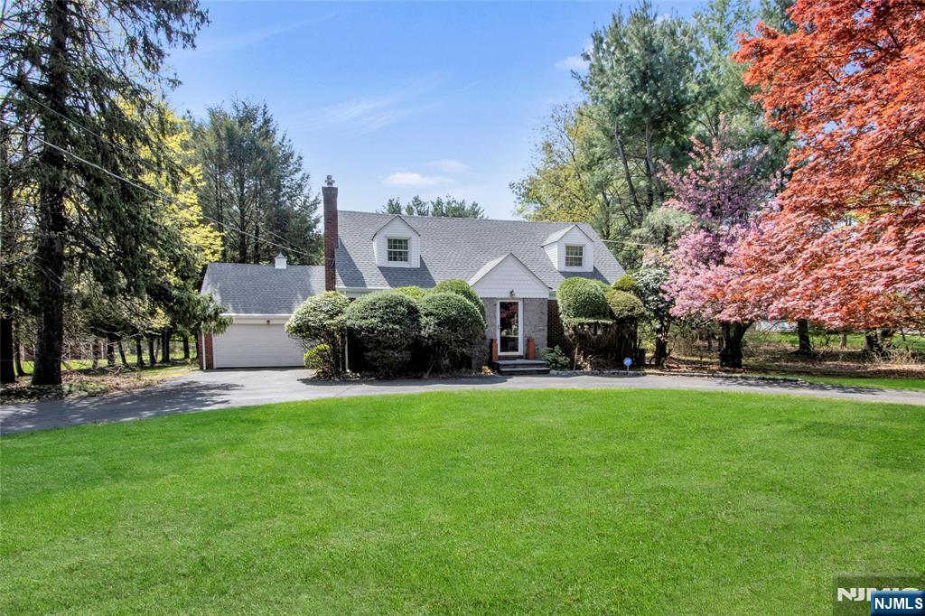 MLS Number 25013637 - 4 bed,2 bath, Residential Property for $918,950 ...