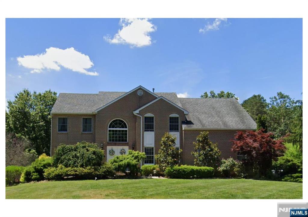 MLS Number 25014195 - 4 bed,3 bath, Residential Property for $600,000 ...