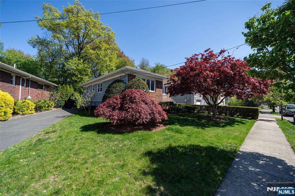 MLS Number 25014322 - 3 bed,2 bath, Residential Property for $679,000 ...