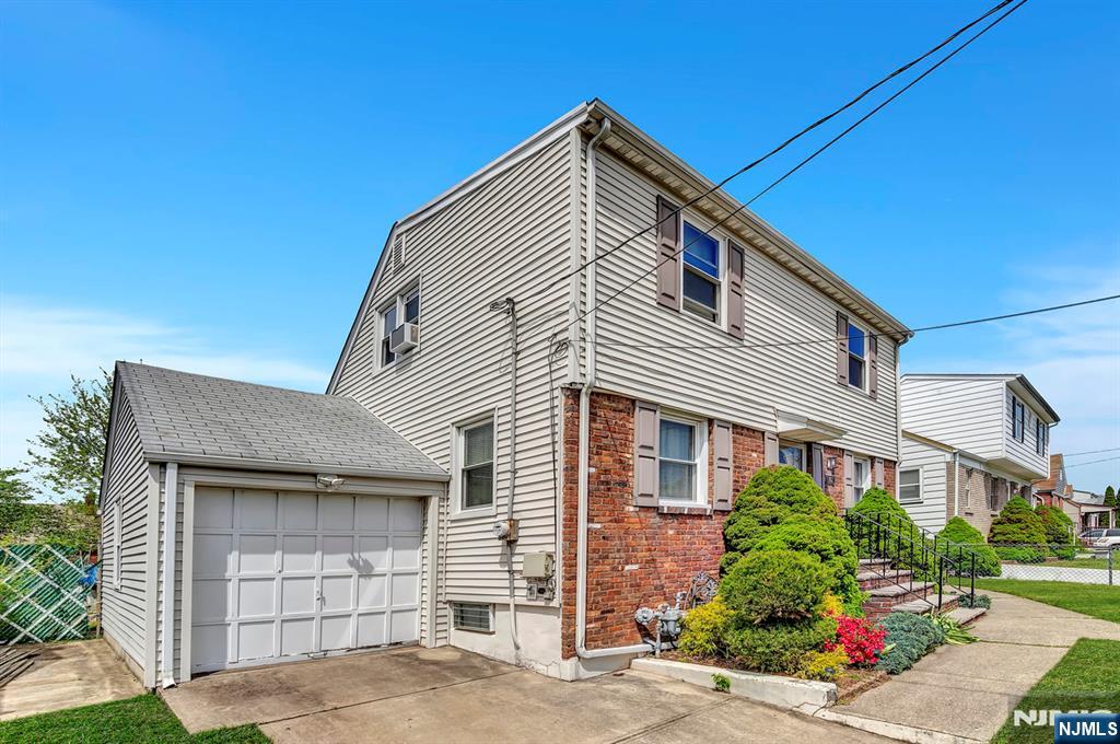 MLS Number 25014485 - 3 bed,1 bath, Residential Property for $475,000 ...