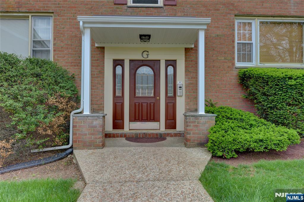 MLS Number 25014986 - 1 bed,1 bath, Condo/Coop/Townhouse Property for ...