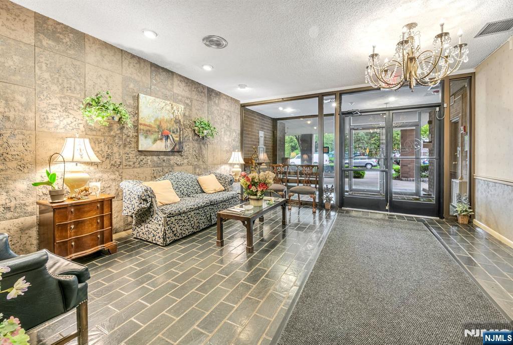 MLS Number 25015411 - 2 bed,2 bath, Condo/Coop/Townhouse Property for ...