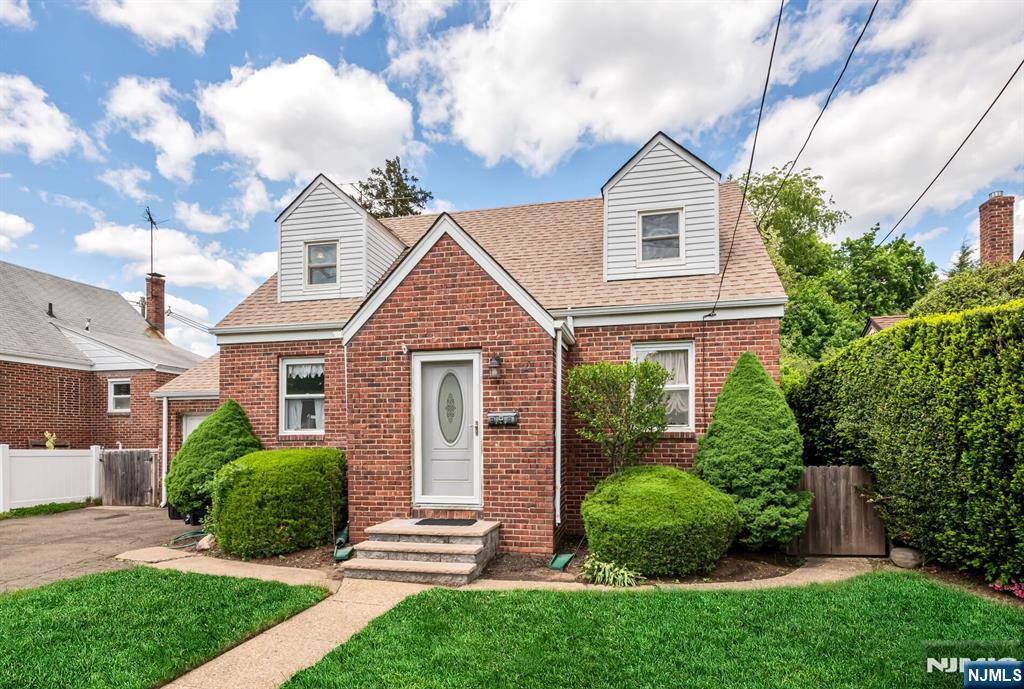 MLS Number 25015541 - 4 bed,3 bath, Residential Property for $549,000 ...