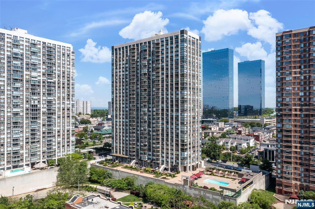 MLS Number 25016239 - 2 bed,2 bath, Condo/Coop/Townhouse Property for ...