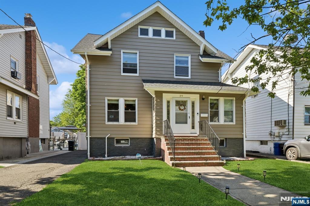 MLS Number 25017506 - 3 bed,1 bath, Residential Property for $585,000 ...