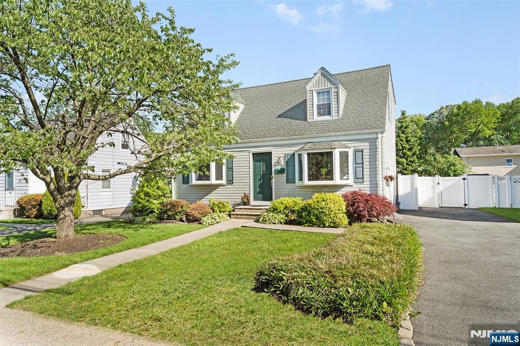 MLS Number 25017662 - 2 bed,2 bath, Residential Property for $499,000 ...