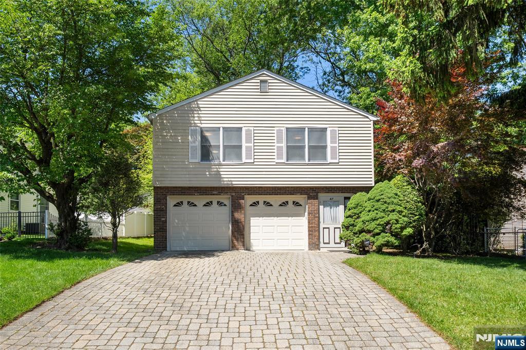 MLS Number 25017875 - 4 bed,2 bath, Residential Property for $975,000 ...