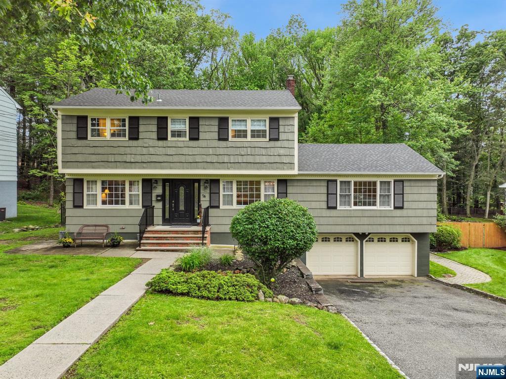 MLS Number 25018784 - 4 bed,3 bath, Residential Property for $925,000 ...