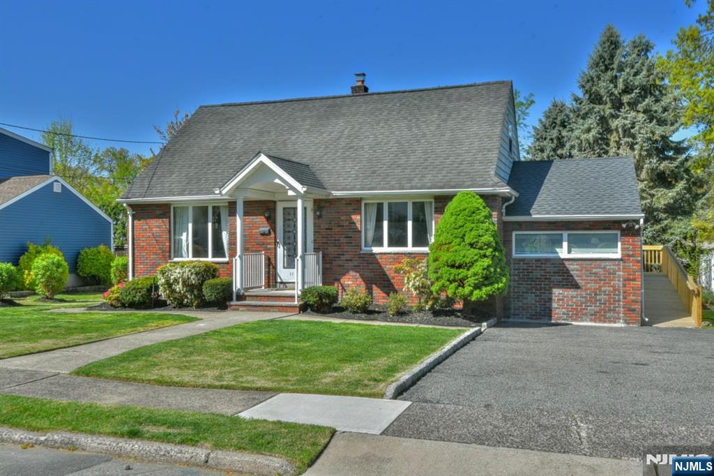 MLS Number 25019356 - 4 bed,2 bath, Residential Property for $699,999 ...