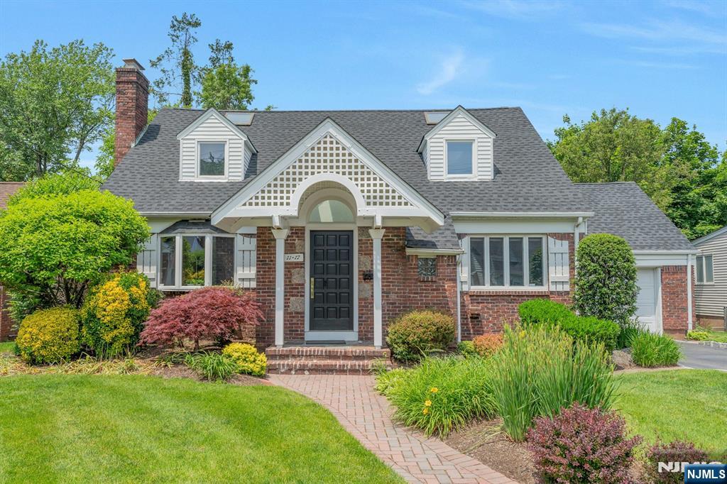 11-17 Fairhaven Place Fair Lawn NJ 07410 | Active