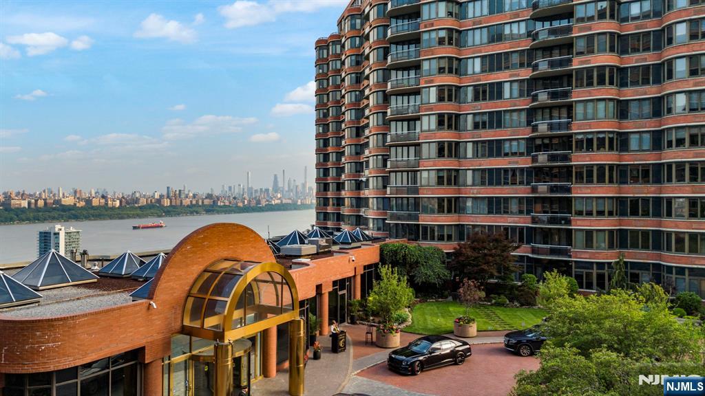 MLS Number 25019817 - 2 bed,2 bath, Condo/Coop/Townhouse Property for ...