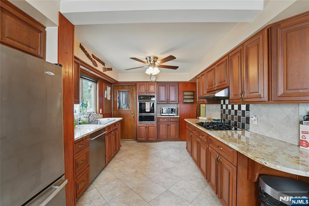 MLS Number 25020224 - 3 bed,3 bath, Residential Property for $649,000 ...