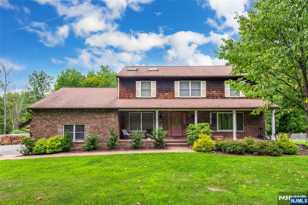 MLS Number 25024219 - 4 bed,3 bath, Residential Property for $719,900 ...