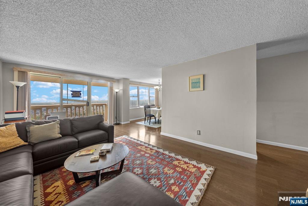 555 North Ave #23G, Fort Lee, NJ 07024 | MLS# 25024649 | Houzeo