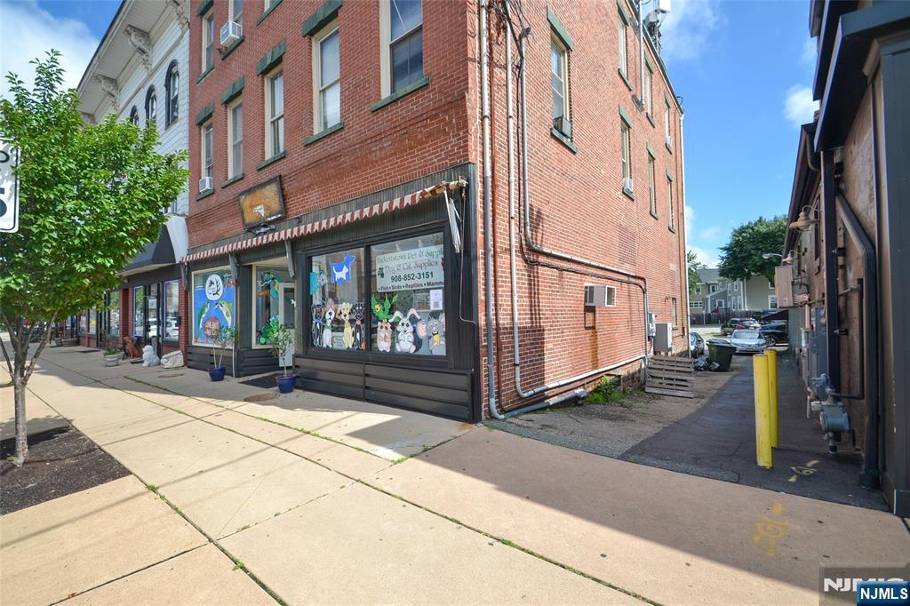 MLS Number 25025164 - Commercial Property for $ 995,000.00 - 141-143 ...