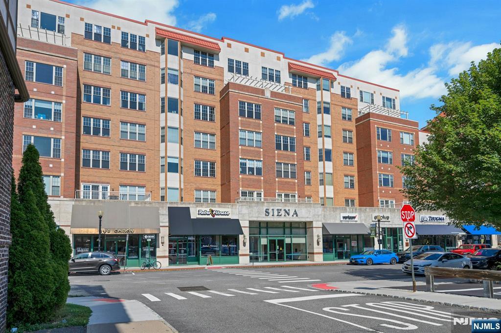 MLS Number 25026396 - 2 bed,2 bath, Condo/Coop/Townhouse Property for ...