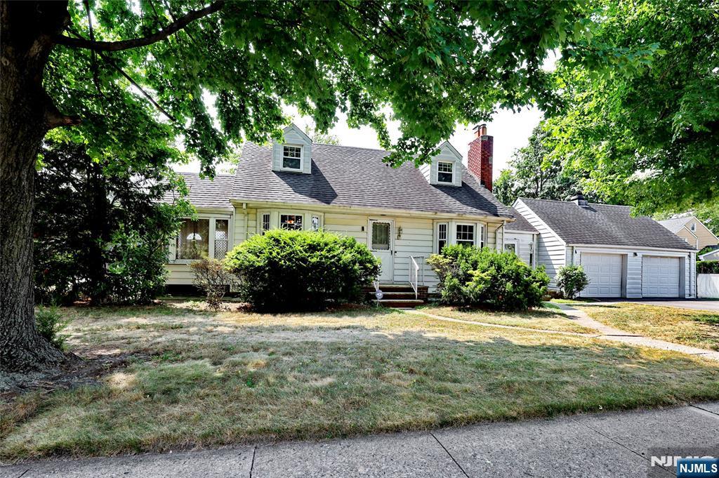 MLS Number 25027257 - 4 bed,1 bath, Residential Property for $599,999 ...