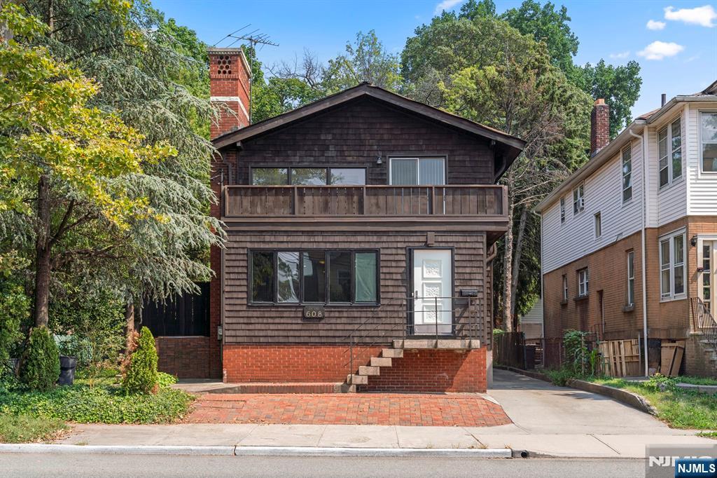 608 Bergen Boulevard Ridgefield NJ 07657 | Active