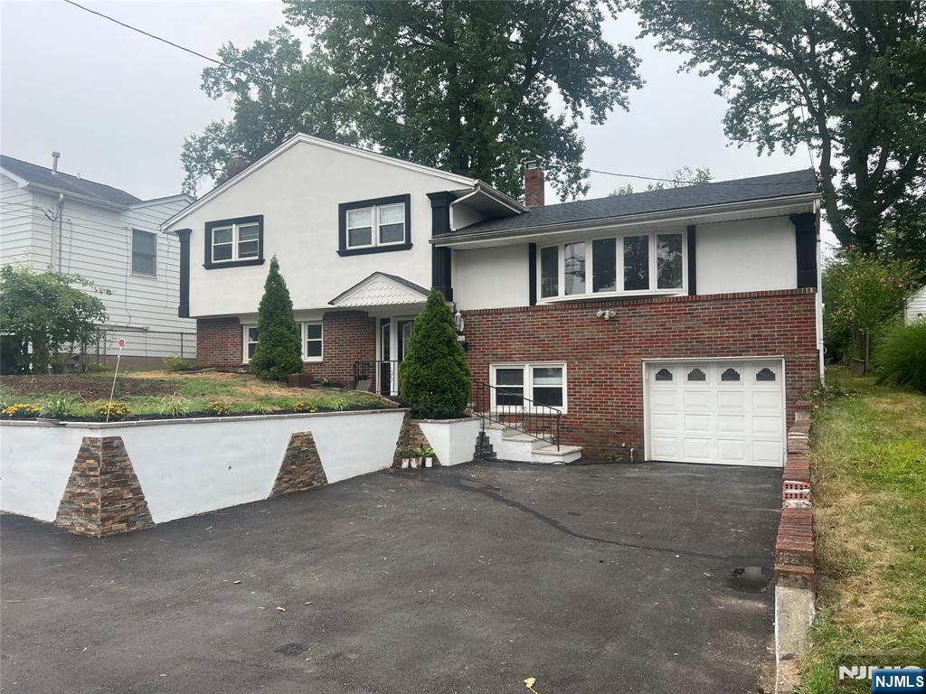 MLS Number 25028118 - 4 bed,2 bath, Residential Property for $699,000 ...