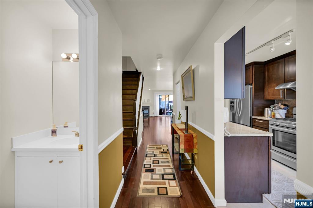 MLS Number 25033915 - 2 bed,2 bath, Condo/Coop/Townhouse Property for ...