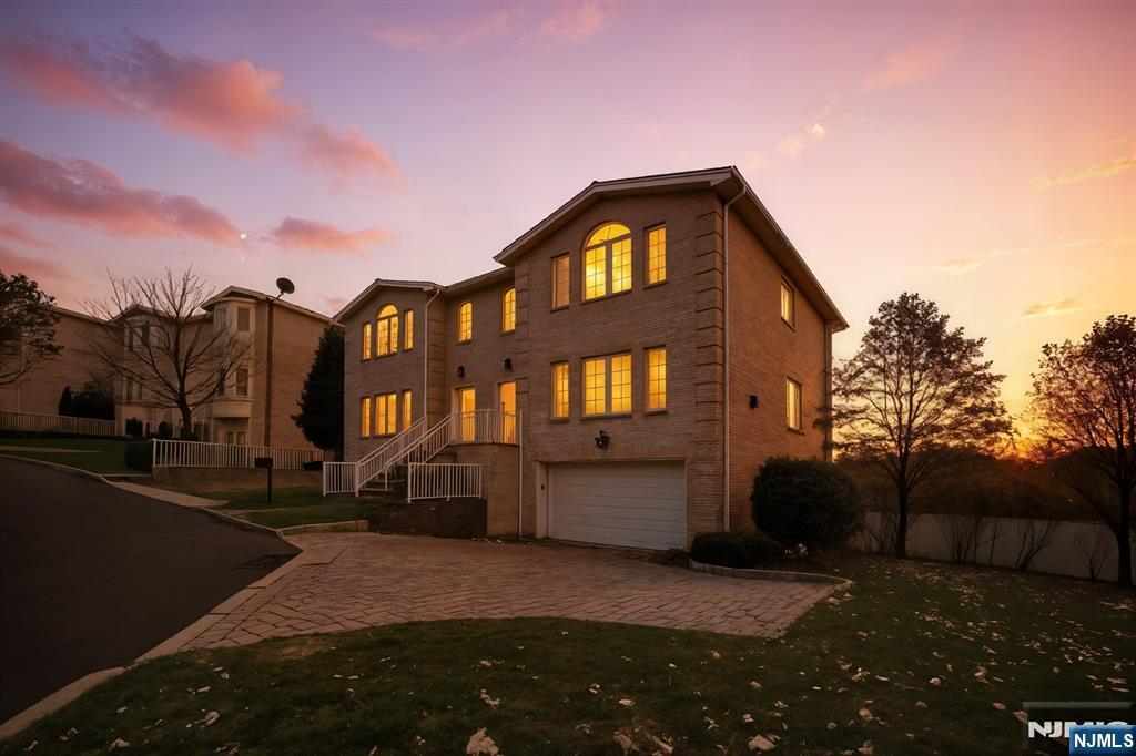 MLS Number 25040349 - 3 bed,3 bath, Condo/Coop/Townhouse Property for ...