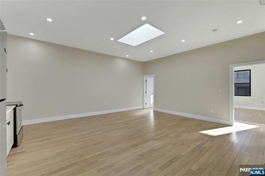 3605 Bergenline 2A Union City NJ 07087 | Active