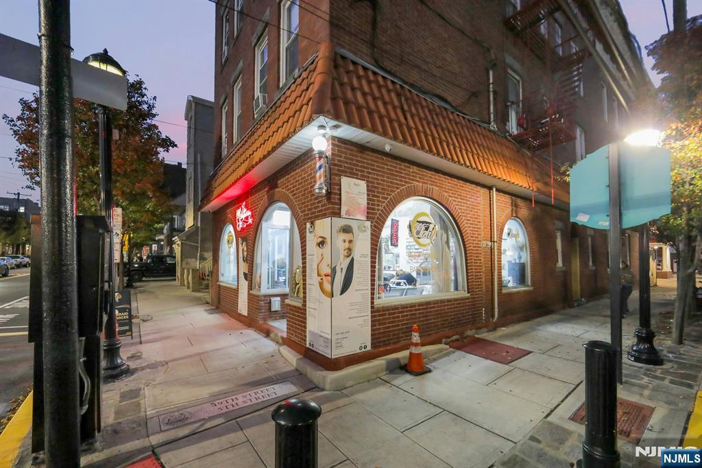 300 49th St, Union City, NJ 07087 | MLS# 25041396 | Houzeo